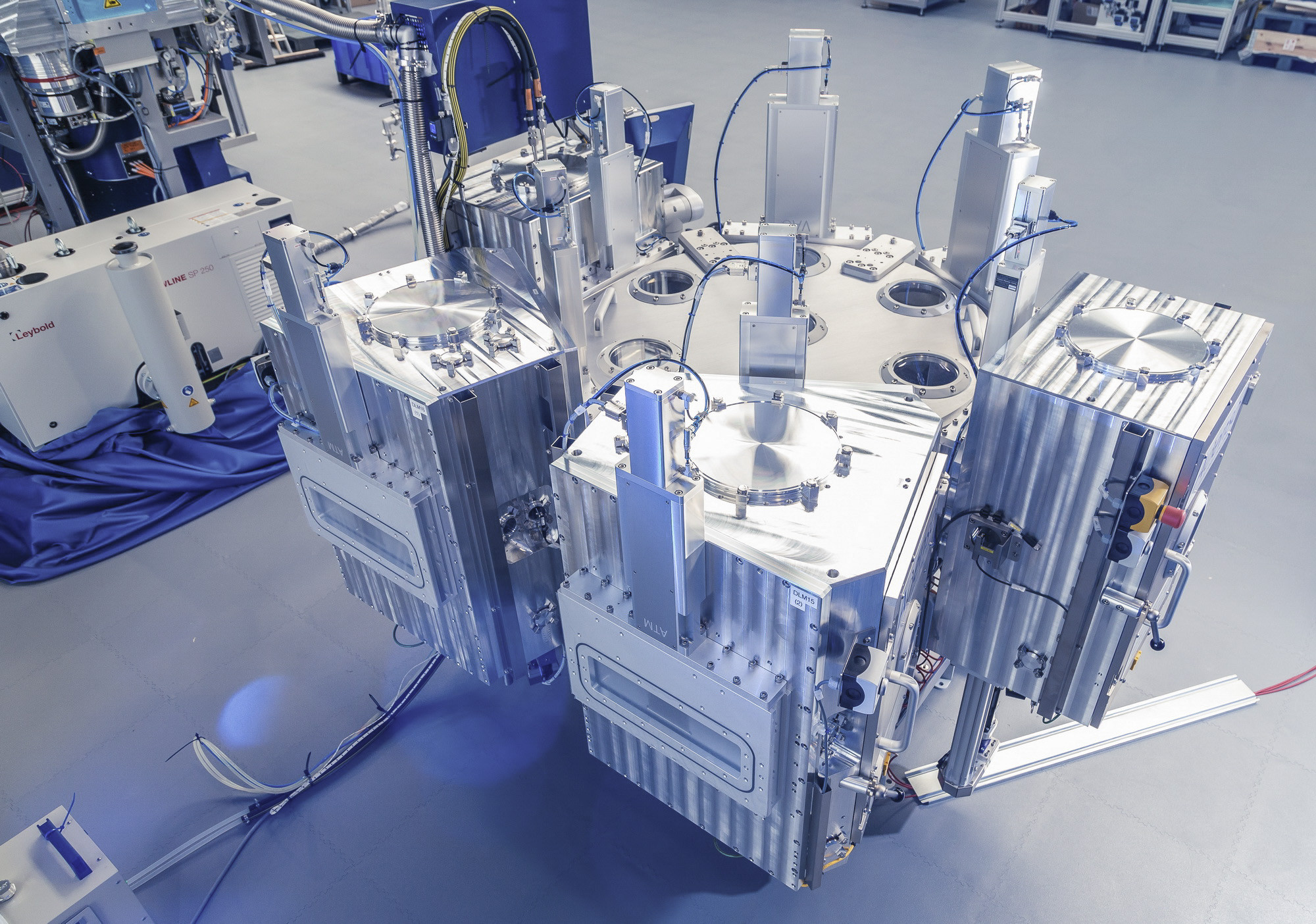 Adenso.Solutions >> WaferHandling.Module für 200, 300mm und ...